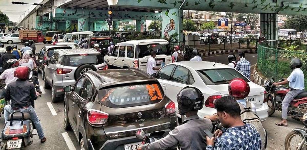 Jumping red light in Bhubaneswar will lead to DL suspension; violators ...