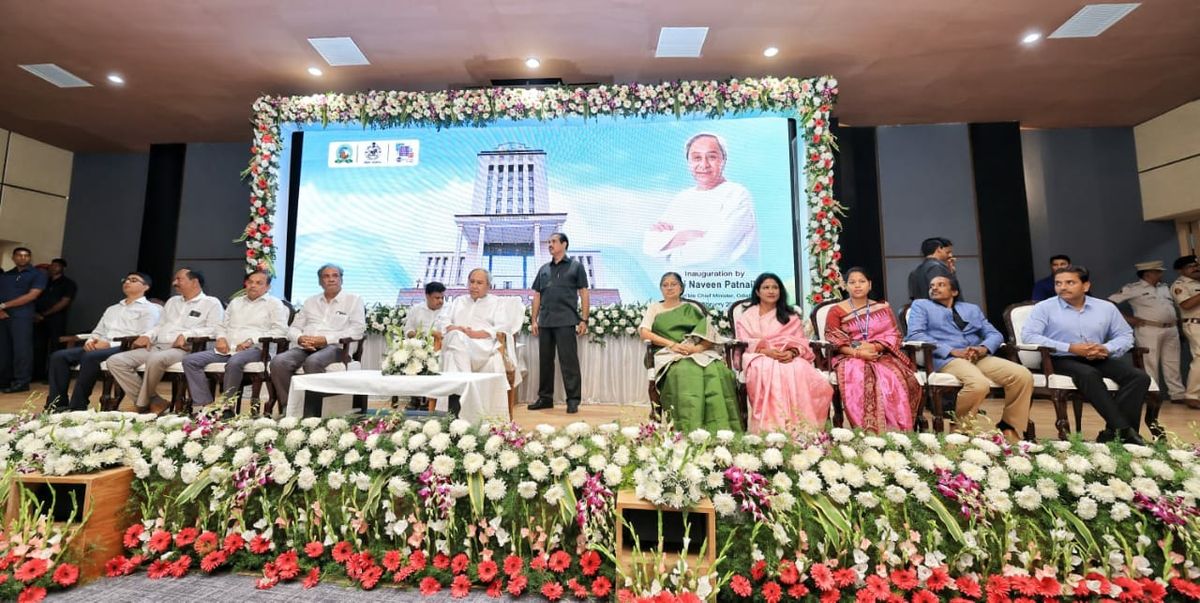 CM inaugurates new multi-storey BMC building; dedicates ‘Safa’ app