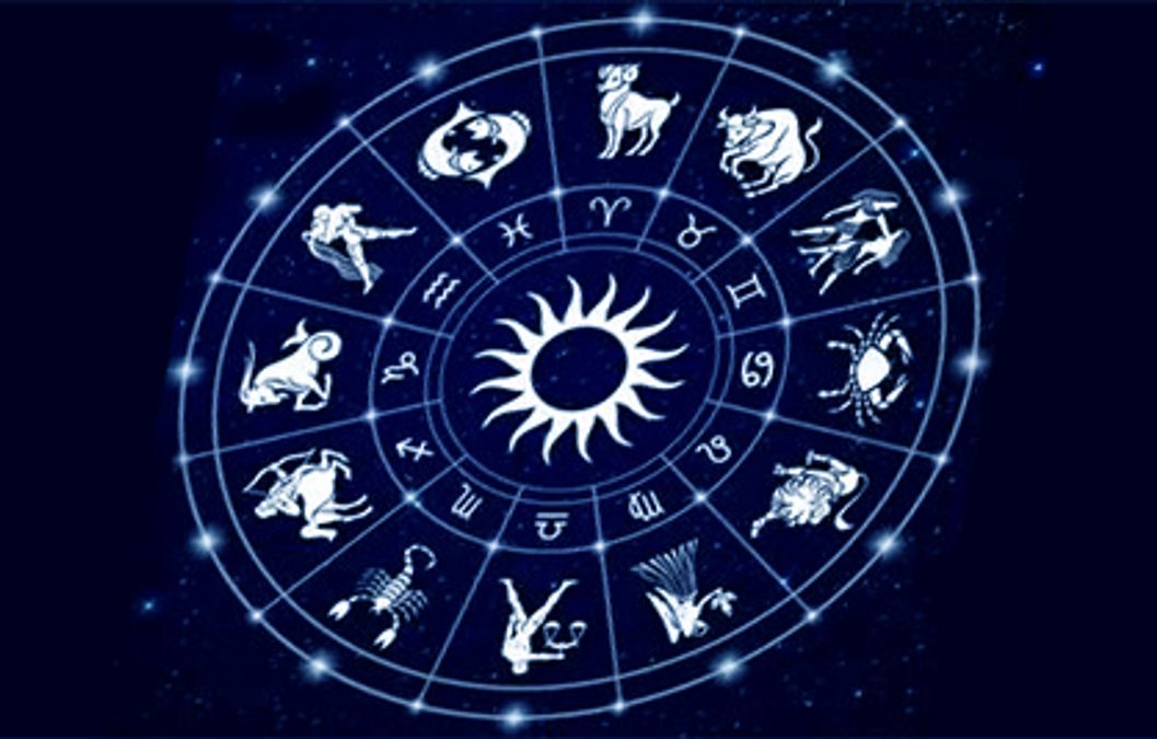 4 January 2024 Horoscope Today, Rashifal, Lucky Colour, Auspicious Time ...