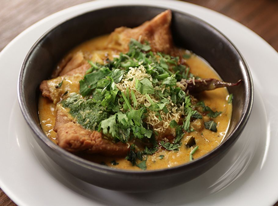 Samosa Kadhi Chaat
