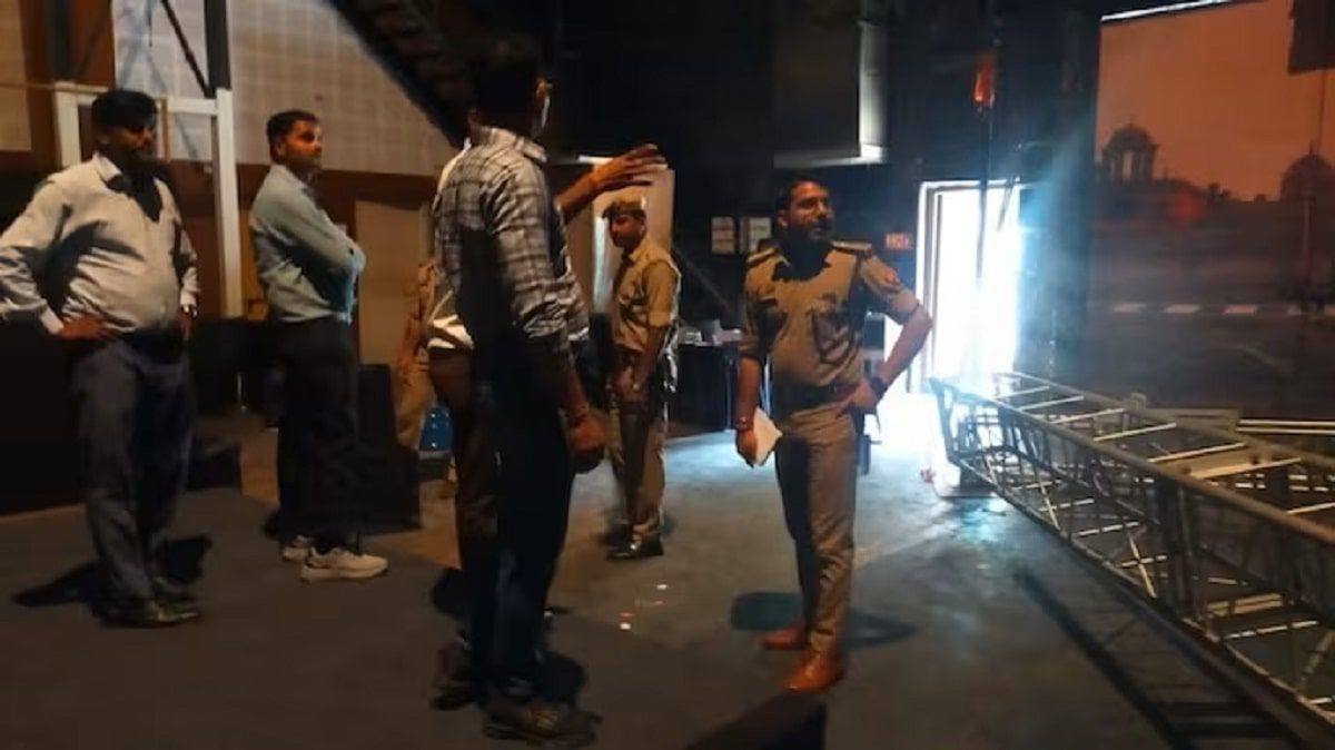 Model Dies After Light Pillar Collapses On Fashion Ramp In Noida