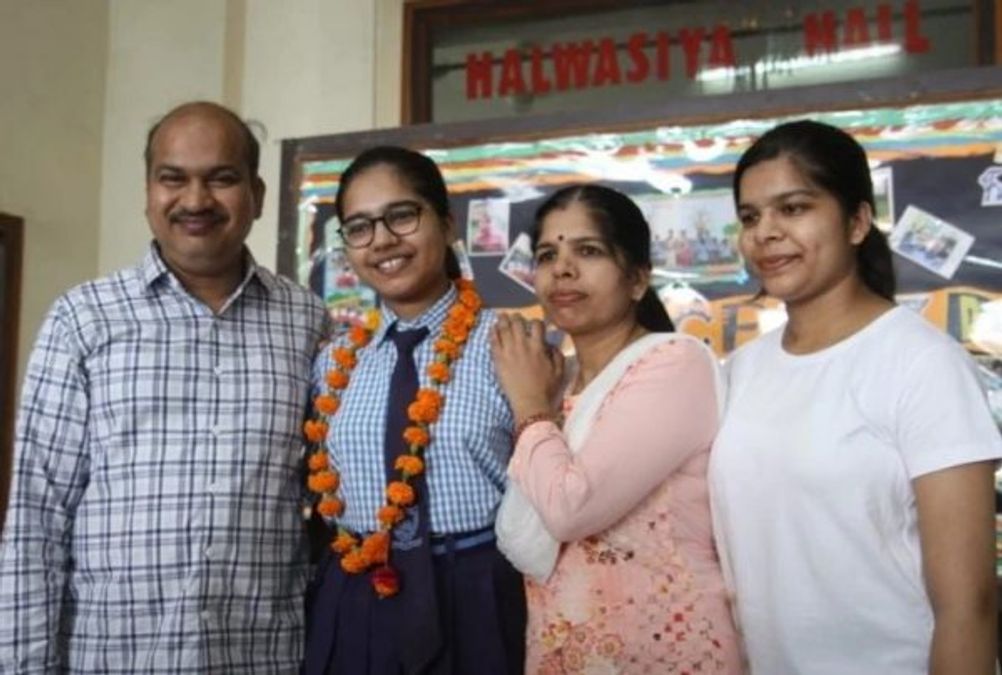 Lucknow's Divyanshi Jain Scores 100 Percent Marks In CBSE 12th Board ...