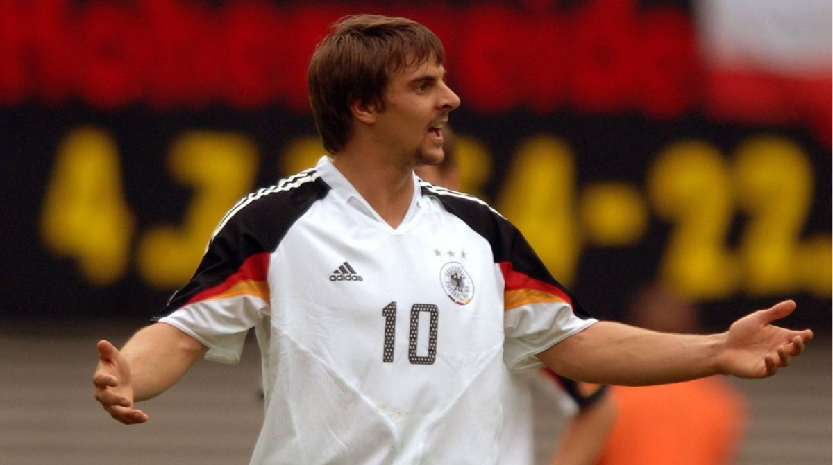 The Forgotten Footsteps: Short-Lived Legends of the Late 90s and 2000s