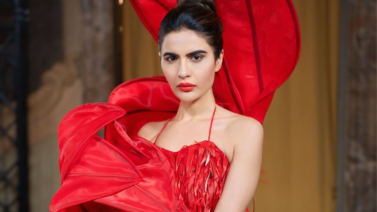 Deepti Sadhwani walked as a showstopper representing India at Milan ...