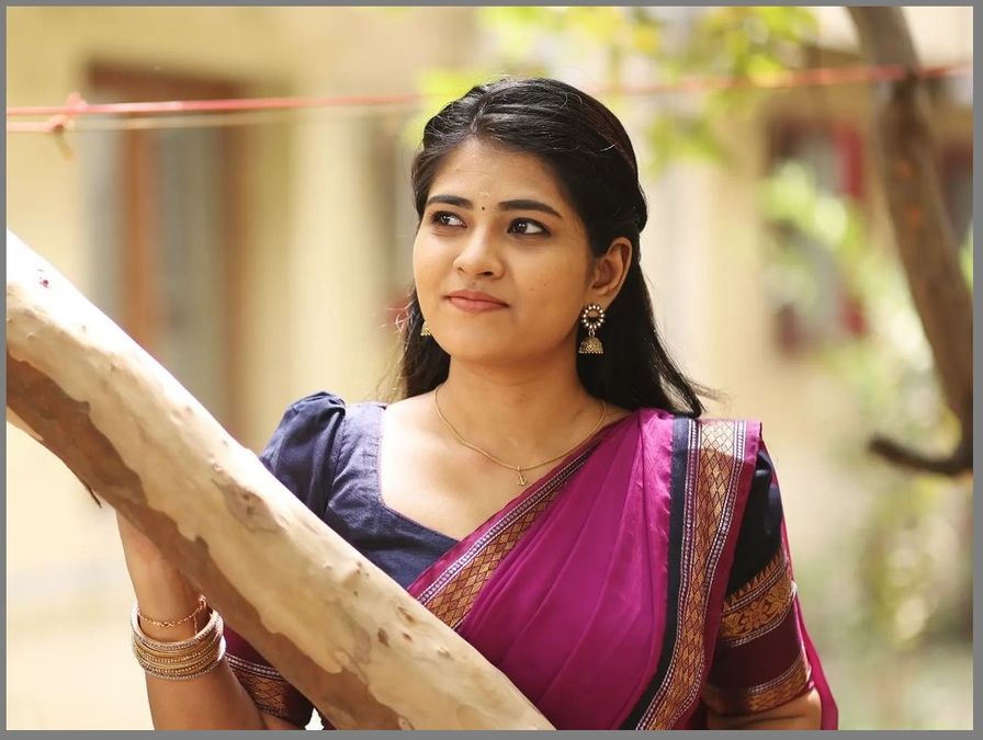 அதிர்ஷ்டம் ஒருவாட்டி தான் கதவ தட்டும்னு சொல்லுவாங்க: வி.ஜே தீபிகா எமோஷனல்