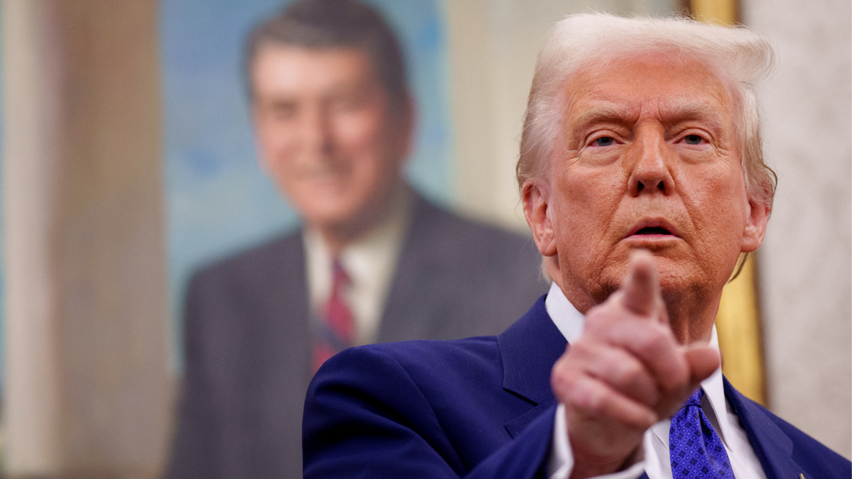 Trump shushes reporter during press conference. 'Haven't asked you to ...