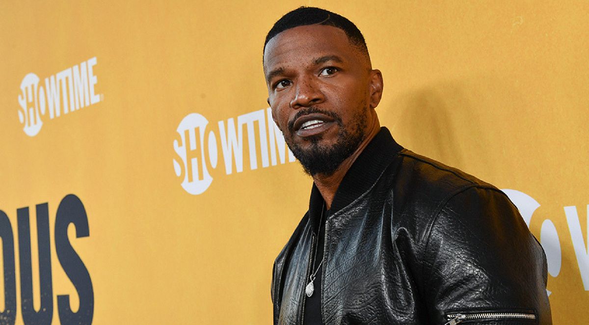 Jamie Foxx returns to comedy for first time since medical emergency