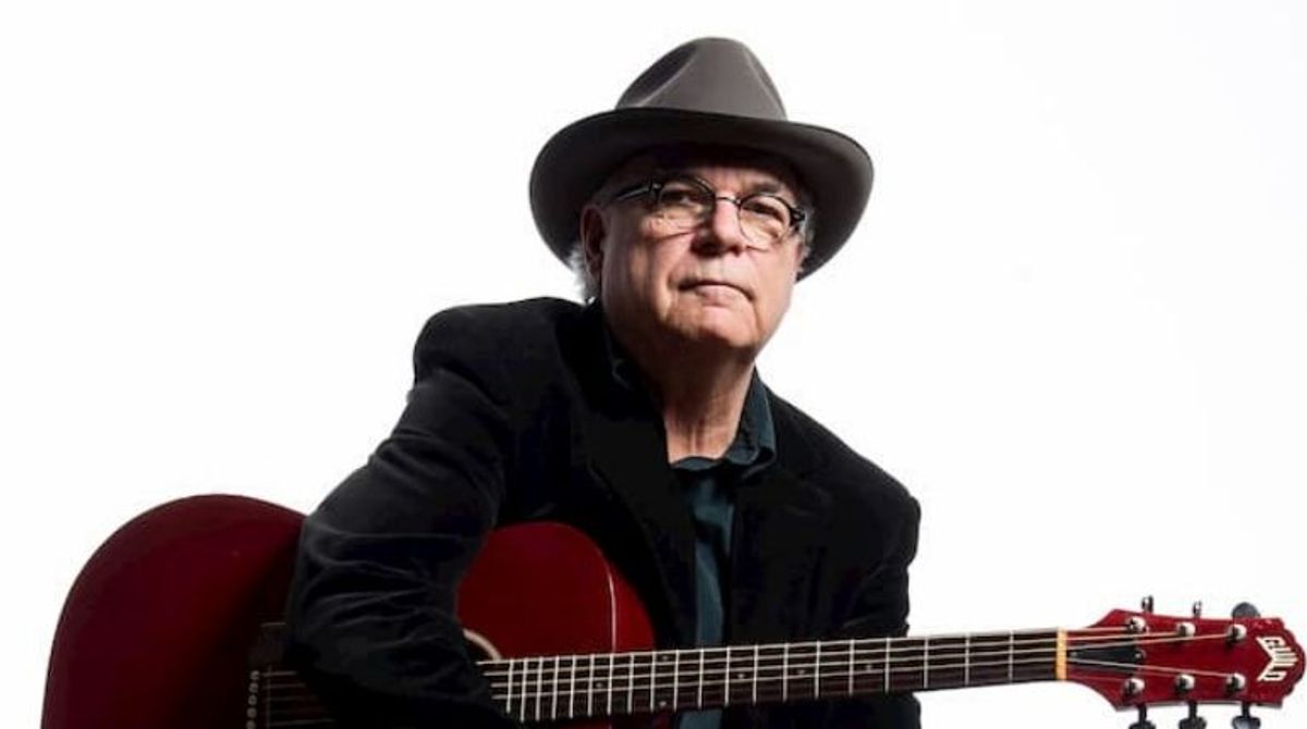 Singer David Olney apologises, pauses mid-concert and dies