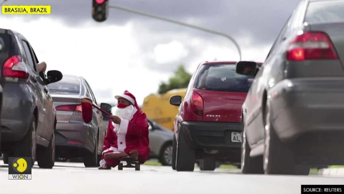 Disabled Santa in Brazil highlights mobility barriers this Christmas