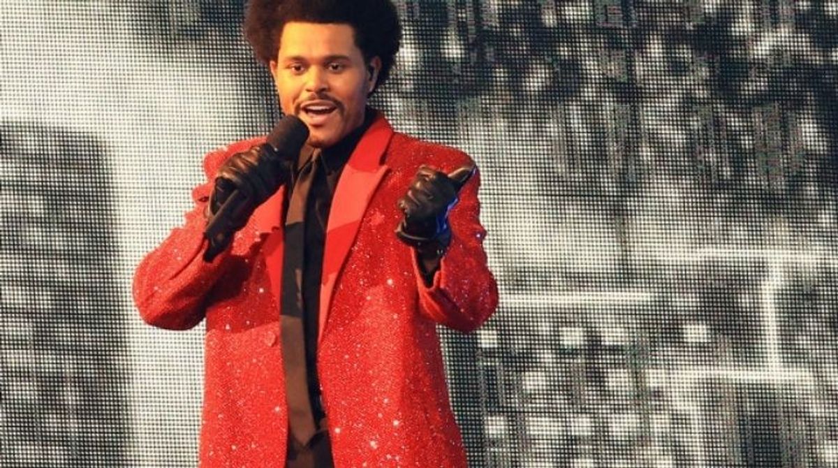 The Weeknd starts changing stage name on social media