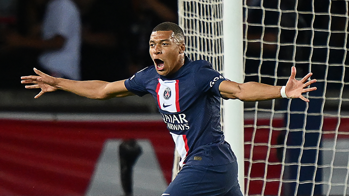 Kylian Mbappe 'can walk out of his PSG contract in 2024' despite claims ...
