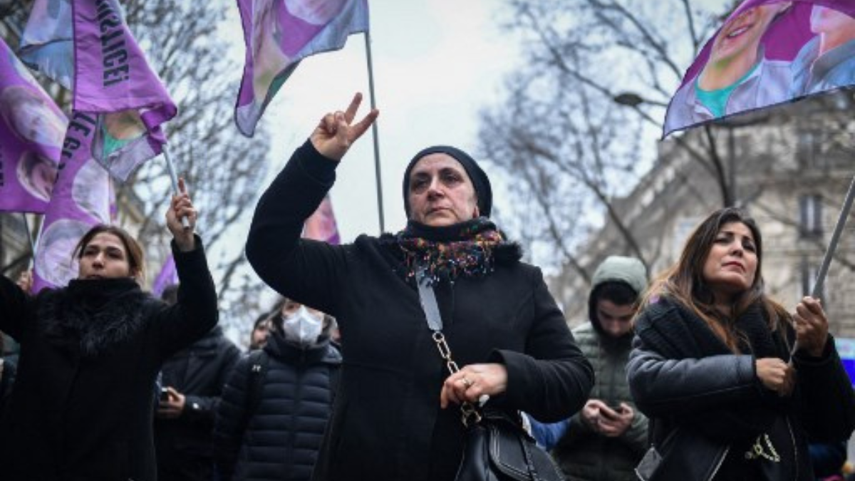 As Kurds protest Paris killings, Ankara alleges France is doing little ...