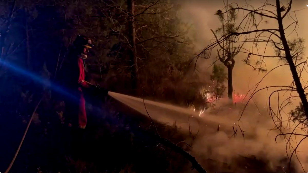 Spain: Hundreds evacuated as wildfire rages in Valencia region