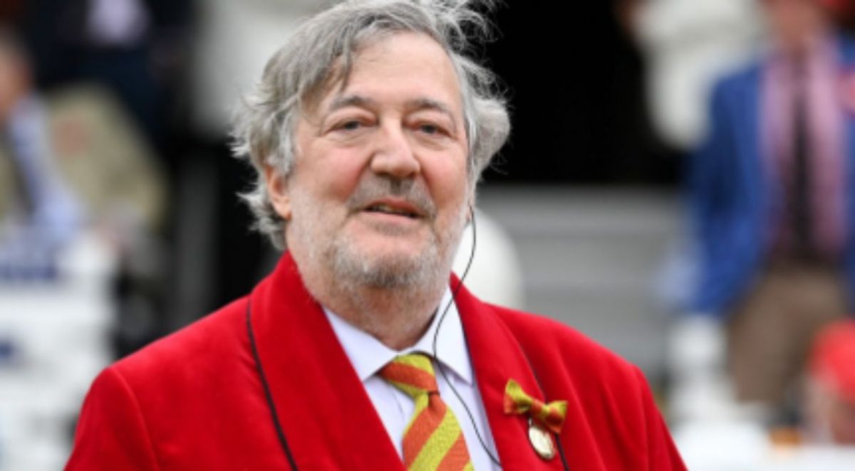 Stephen Fry 'shocked' by AI stealing his voice from Harry Potter ...