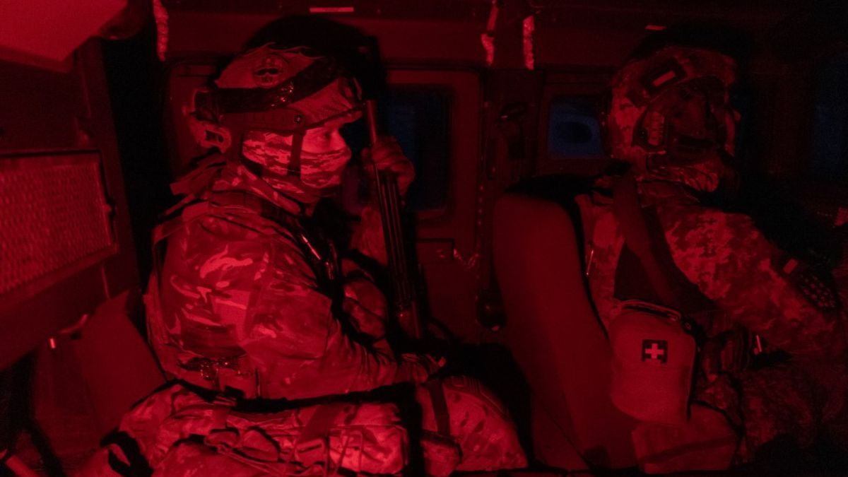 Ukraine develops 'invisibility cloaks' for its snipers. Here's how they ...