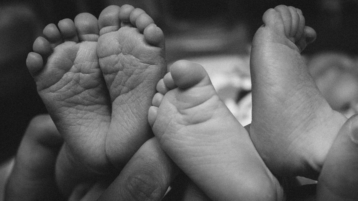 Double delight: US woman with ‘very, very rare’ two uteruses gives ...