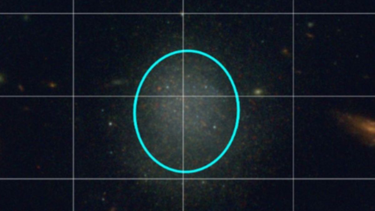 James Webb telescope clicks a 'photobombing' galaxy