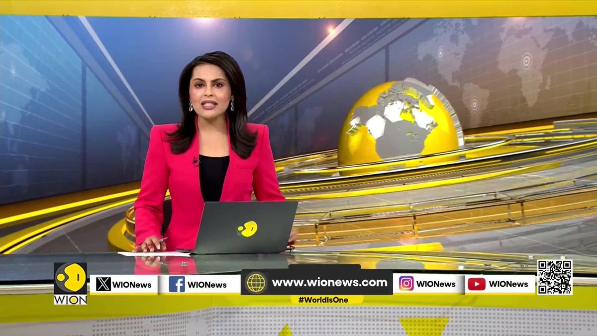 Vortex rings puff out of Europe's largest volcano