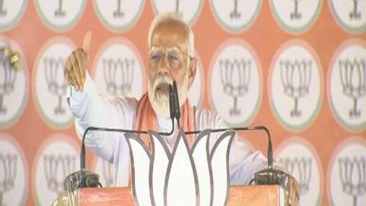PM Modi takes dig at Akhilesh Yadav; 'ask Mamata why she calls people ... PM Modi takes dig at Akhilesh Yadav; 'ask Mamata why she calls people ...