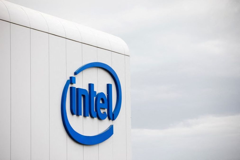 Apollo Global Management acquires 49% stake in Intel’s Ireland Fab 34 ...