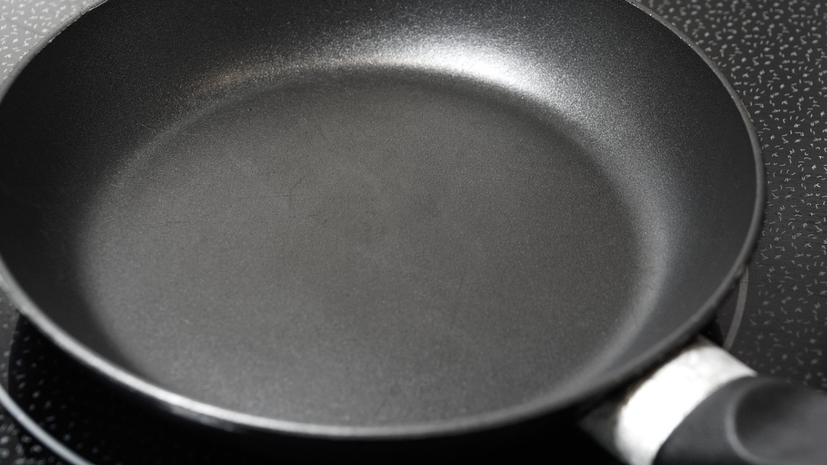 'Teflon flu' cases in US, here's what you should know about polymer ...