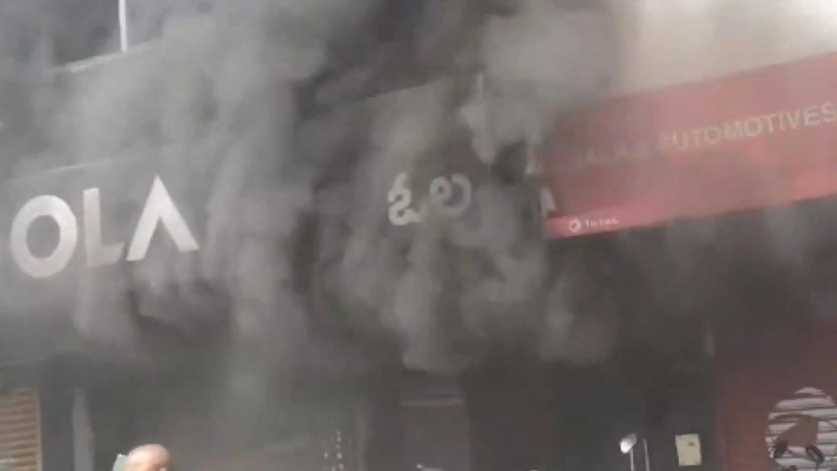 Ola fails to repair scooter, angry customer sets showroom on fire: Video