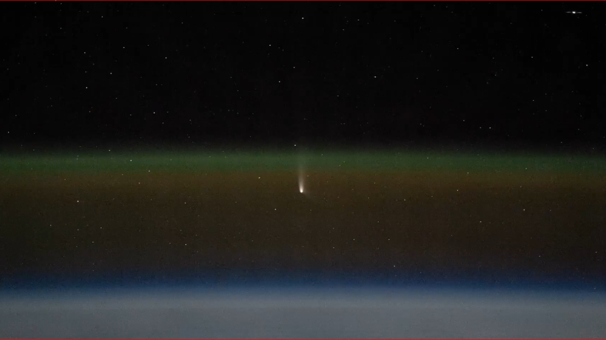 Watch: Comet Tsuchinshan-ATLAS en route to sun captured from ISS