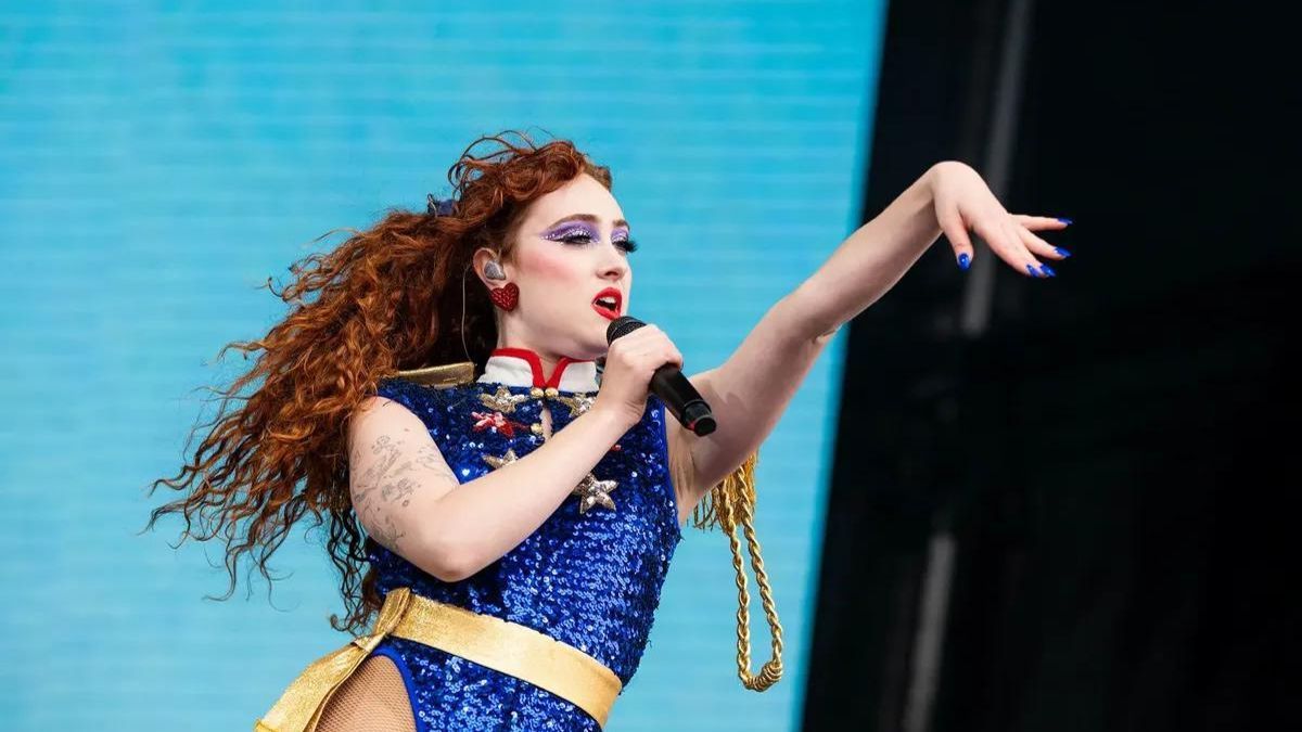 Singer Chappell Roan diagnosed with severe depression amid meteoric ...