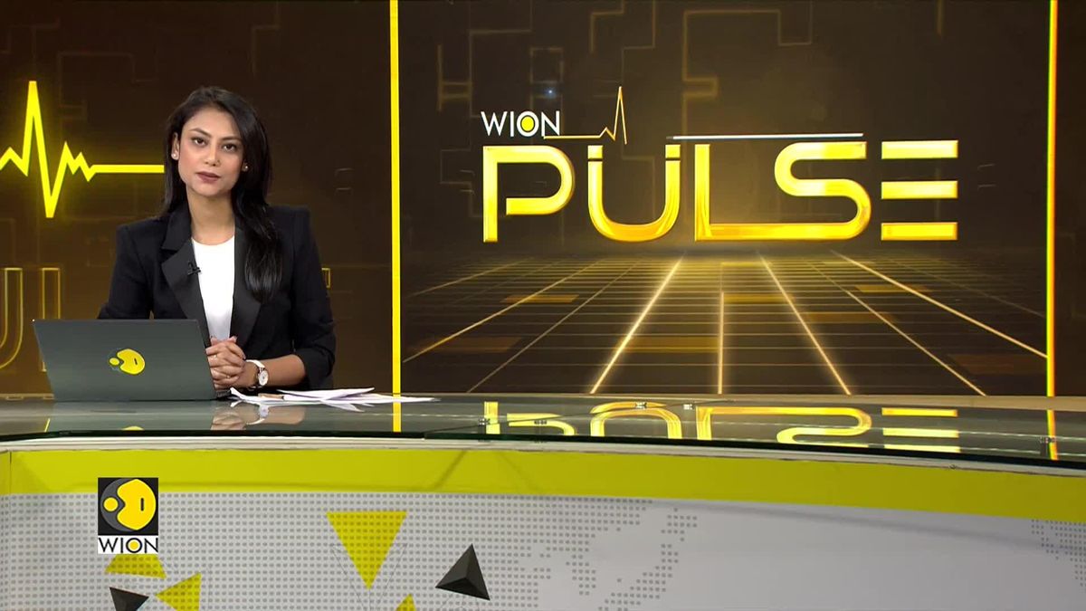 King and Queen Greeted By Spectacular Light Show On Australia Tour