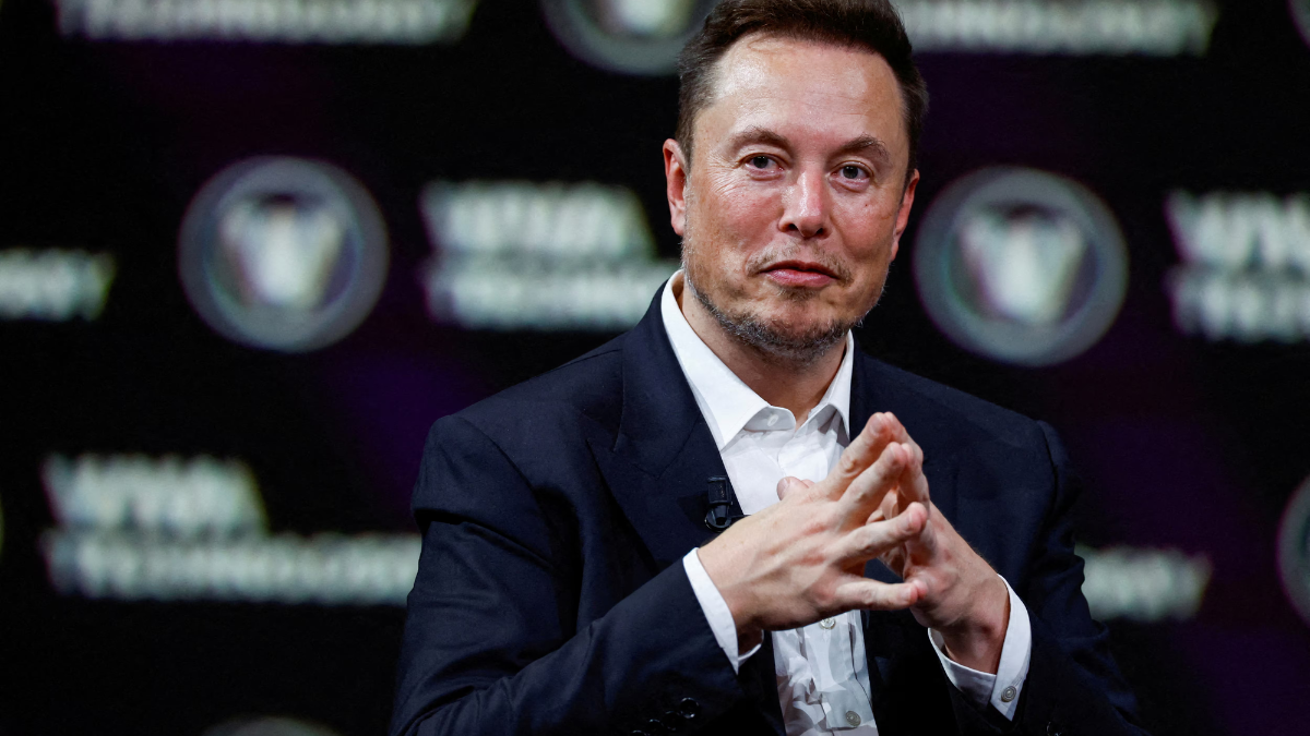 Elon Musk becomes world's first person to reach net worth of $400bn