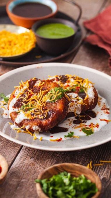 Spice Up Your Diwali Party with These 5 Chaat Varieties