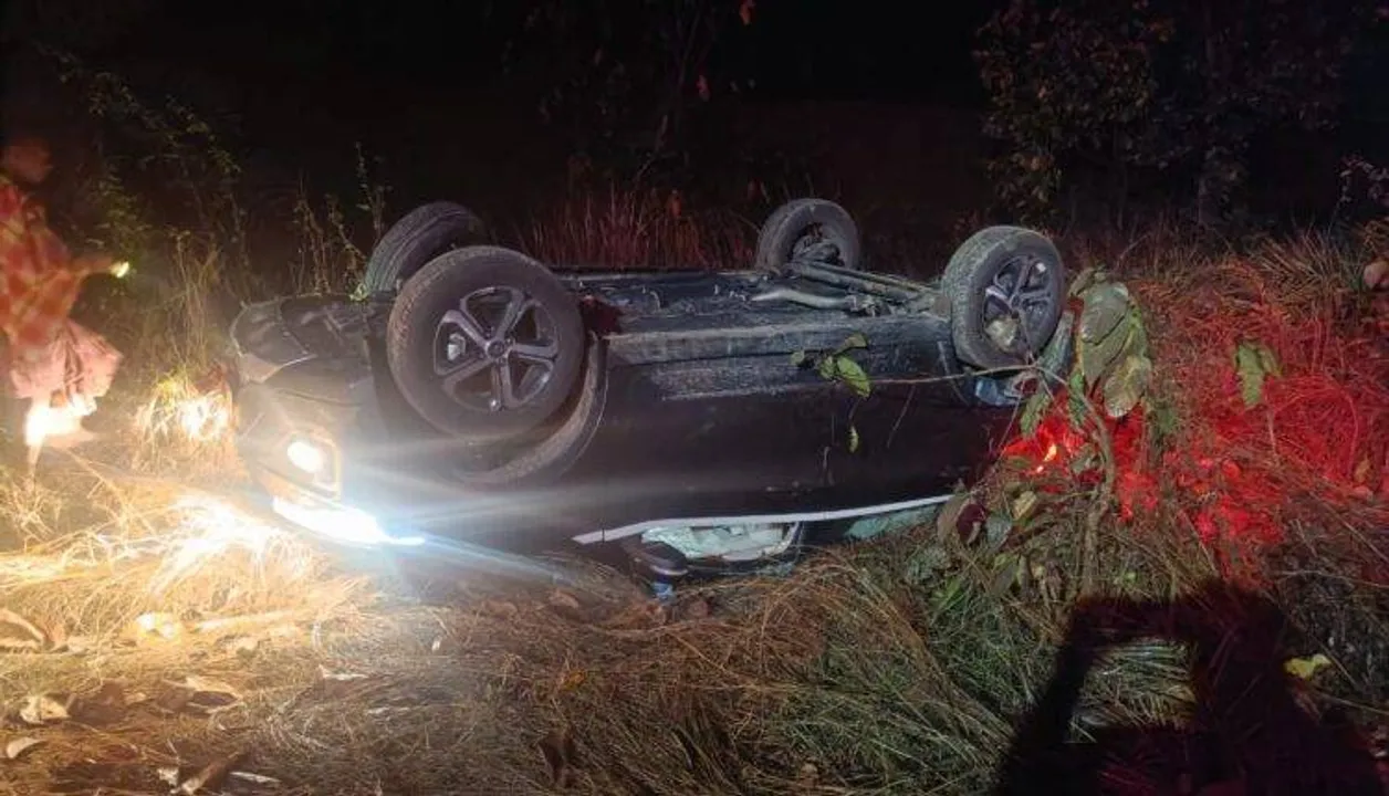 Odisha: Lahunipara BDO hurt as car overturns on Gurundia-Kuchinda road