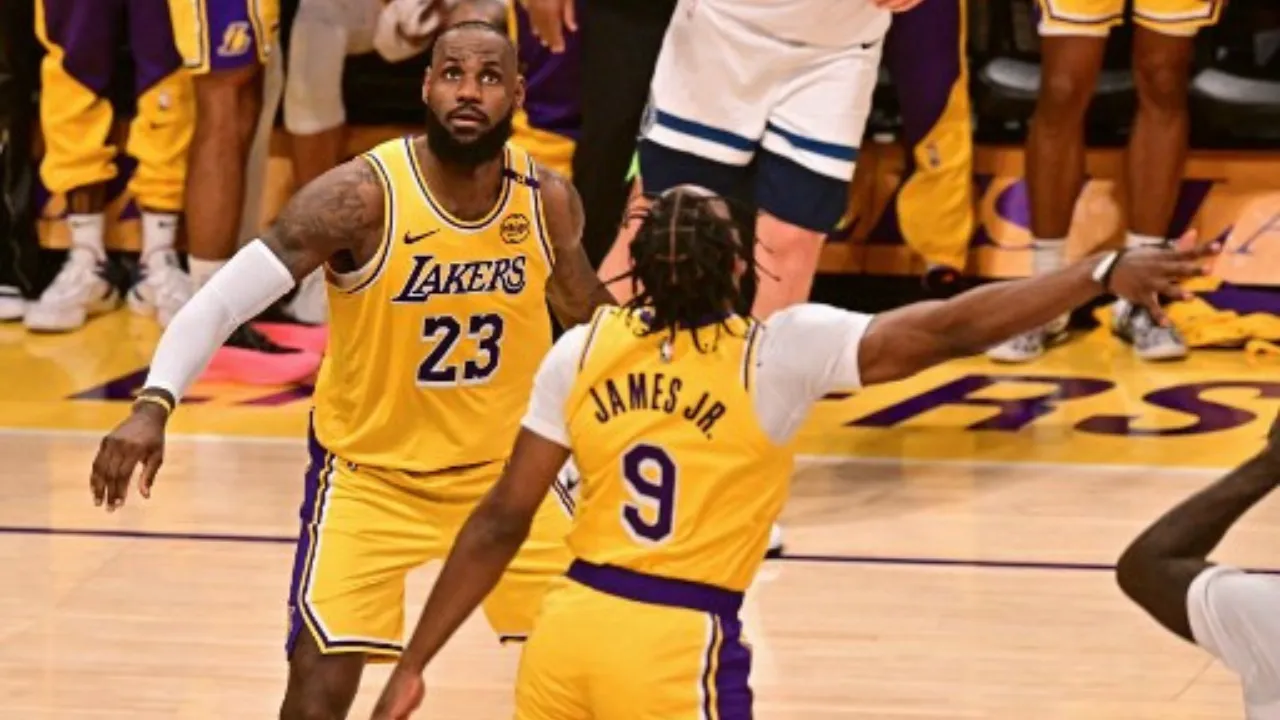 NBA: LeBron James puts on a show as Lakers top Knicks in New York