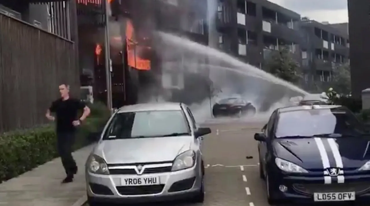 Major fire breaks out in east London flats