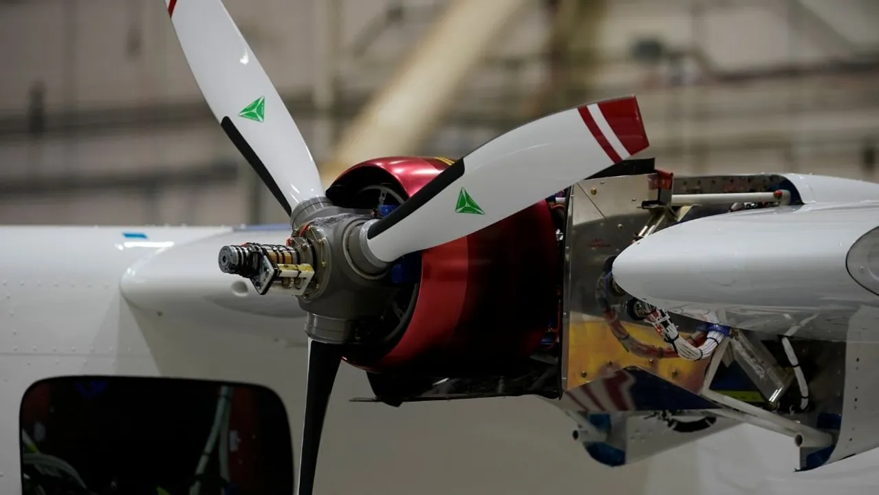 NASA unveils its first electric aeroplane - Maxwell