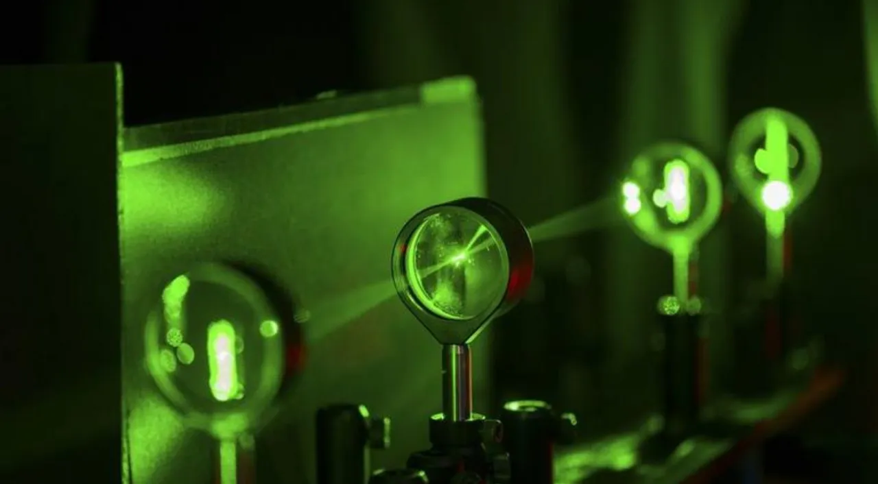 Chinese students invent â invisibility cloakâ that hides humans from ...