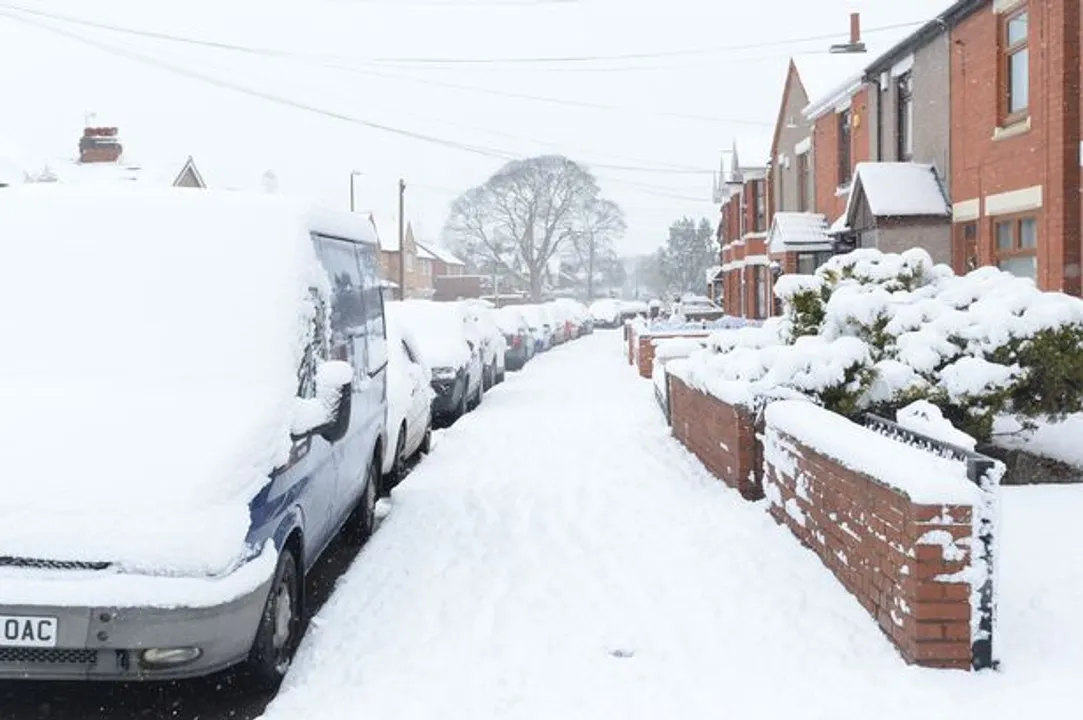 Today's UK Weather Update: Heavy snowfall in London, full list of ...