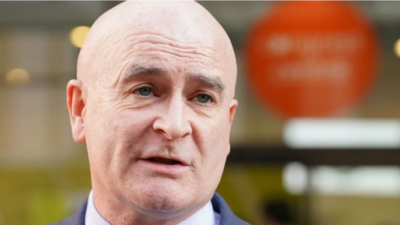 Who is union leader Mick Lynch behind UK train strikes? Do you know how ...