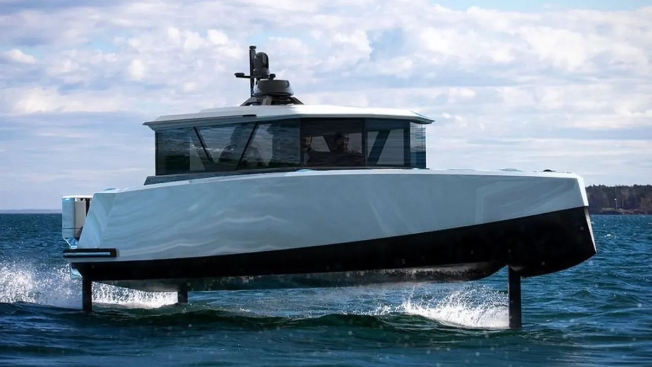 Electric-powered boats create a splash at CES 2023 in Las Vegas