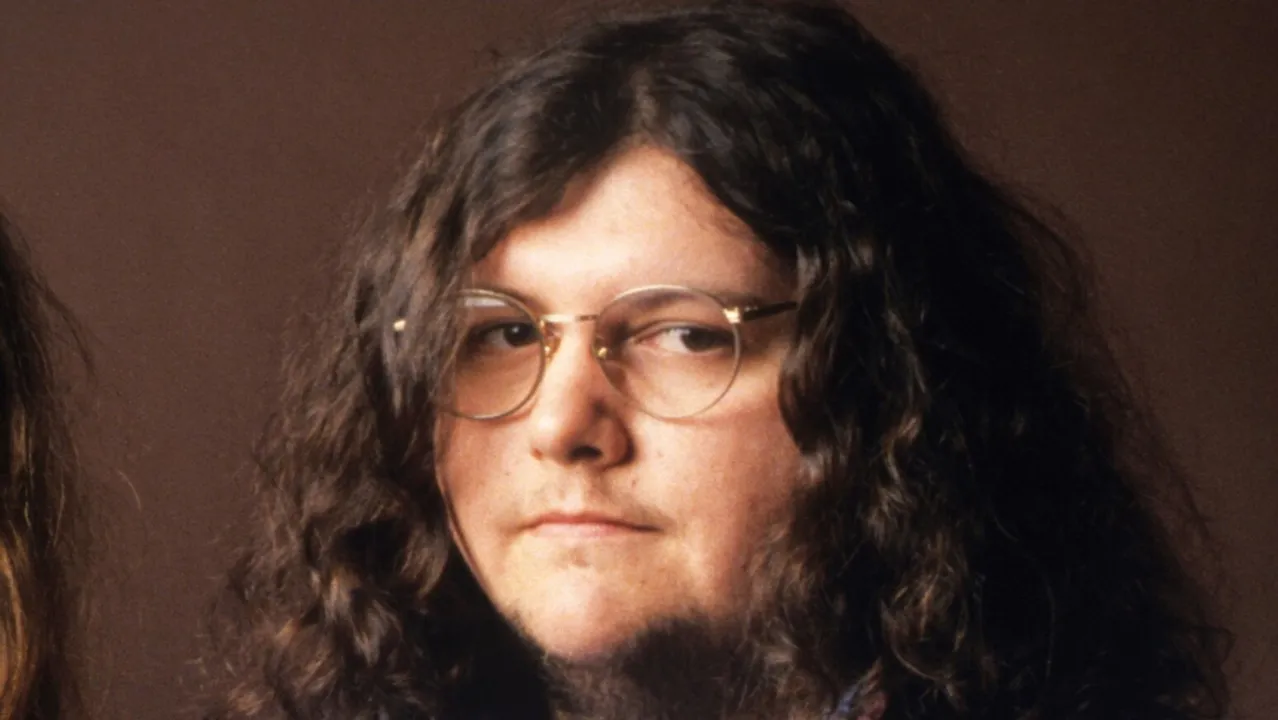 Rock band Screaming Trees bassist Van Conner dead at 55, Know the cause ...