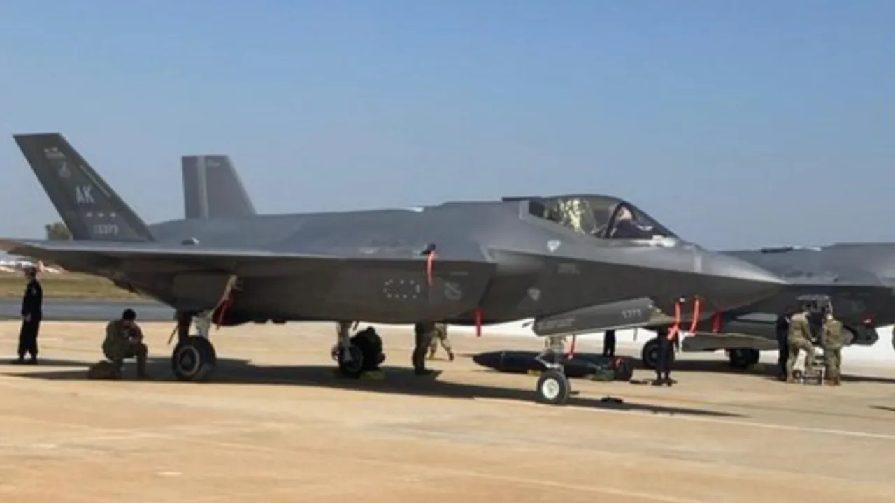 WATCH | Historic debut of US Air Force's F-35 fighter jets at Aero India 2023