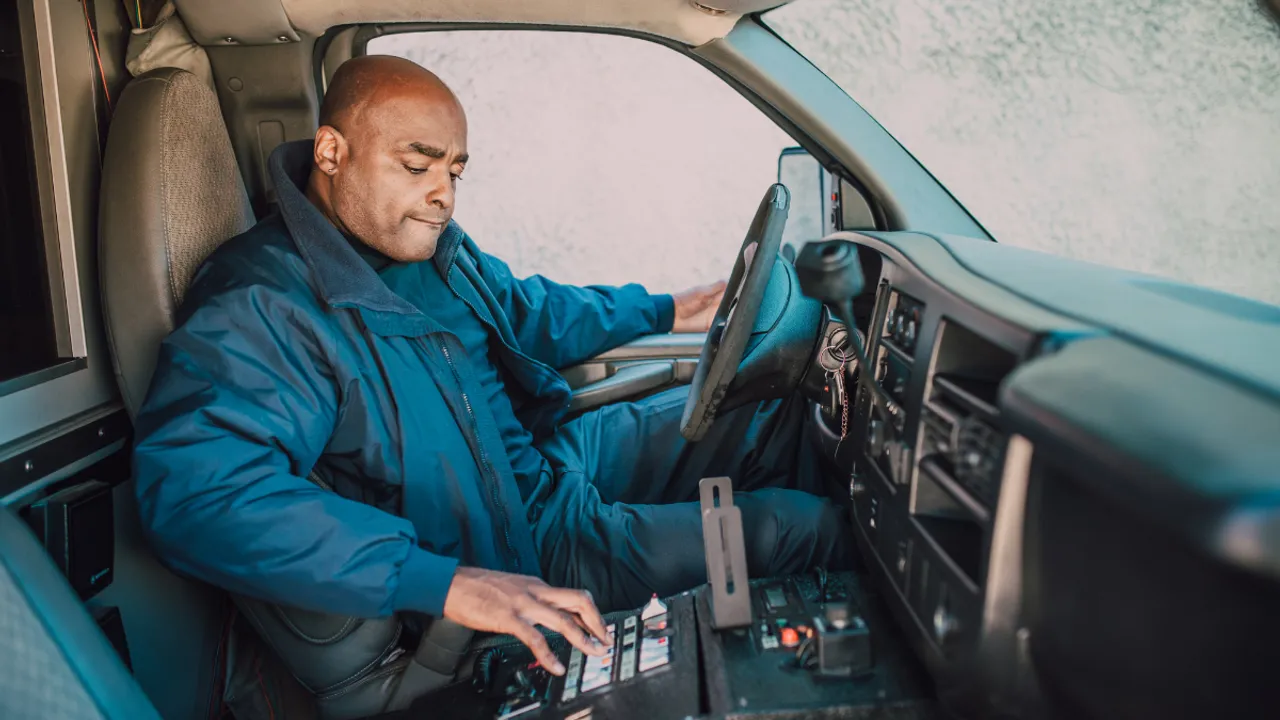 'Drivers with guns': Former bodyguard launches ride-sharing app Black Wolf amid mass shootings