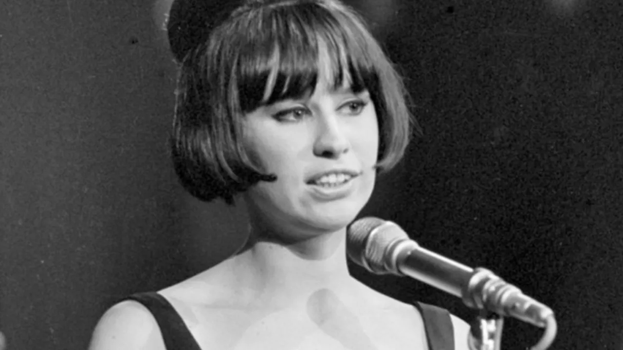 Girl from Ipanema singer Astrud Gilberto dead at 83
