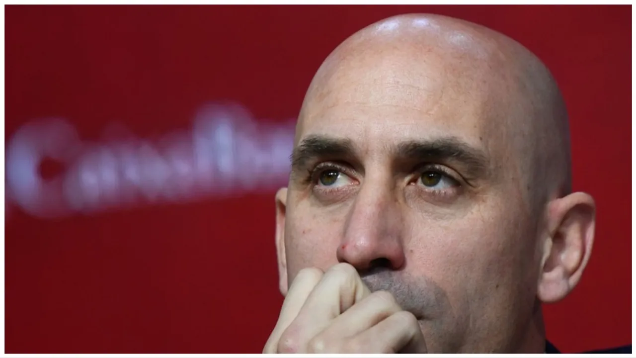 'I made a mistake': Spanish football boss Luis Rubiales apologises for ...
