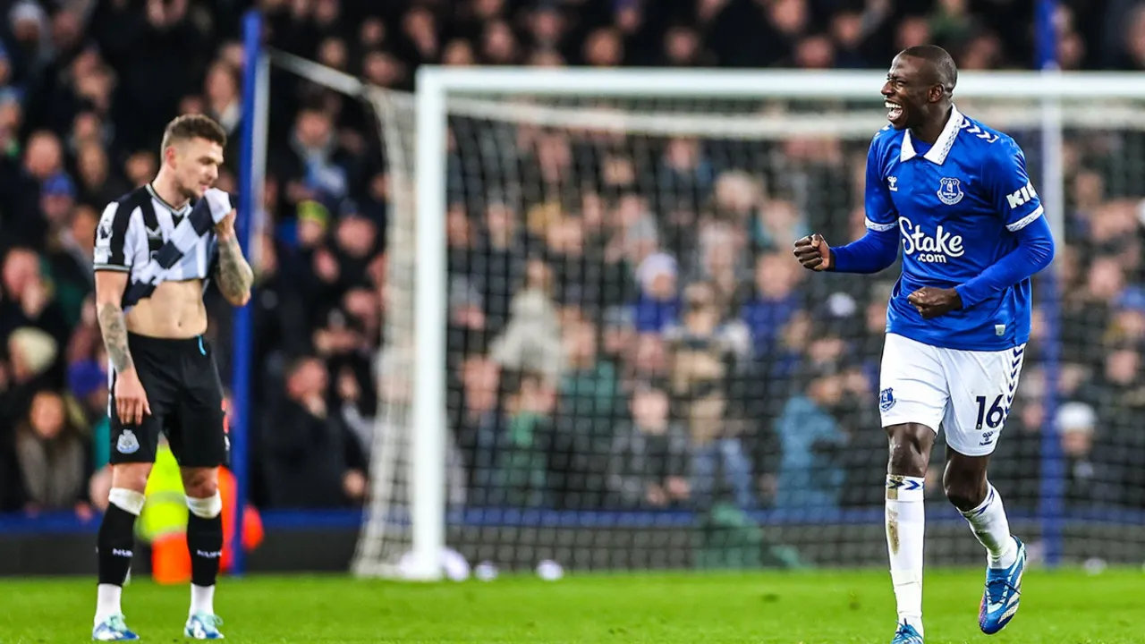 Everton beat Newcastle in Premier League, move out of relegation zone