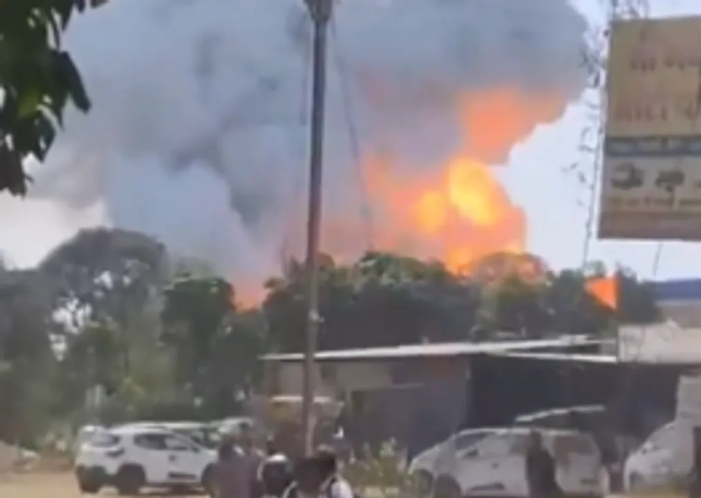 Video: 11 killed, 60 injured in blast at firecracker factory in Harda ...