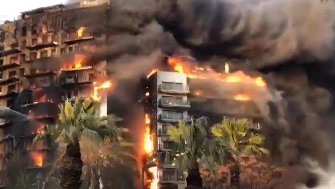 VIDEO | At least four killed in deadly blaze at residential block in ...