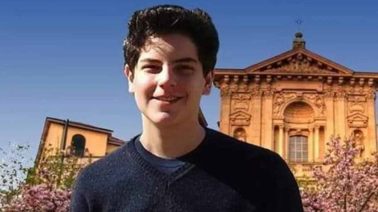 Thousands flock to view body of 'God's influencer' Carlo Acutis before ...