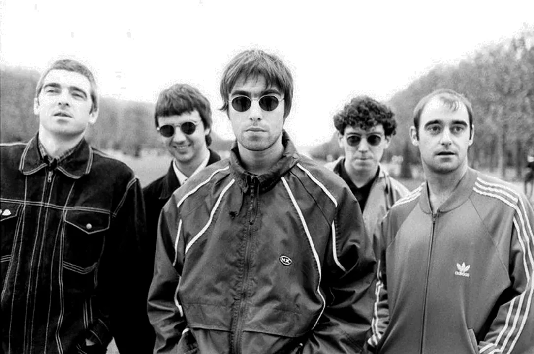 Gallagher brothers announce reunion shows for Oasis in 2025