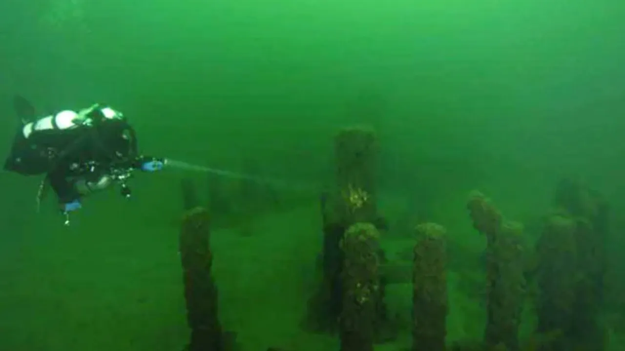 There is an ancient underwater 'Stonehenge' beneath Lake Michigan in US ...